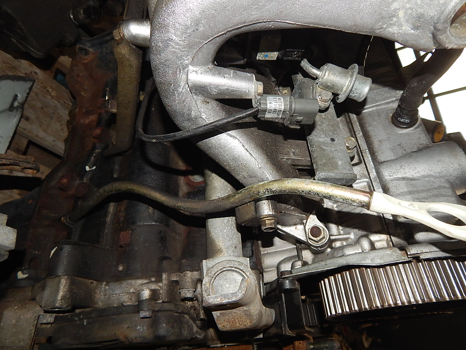 Mitsubishi MN176494 UKAZATEL MĚRKA HLADINY MOTOROVÉHO OLEJE BENZÍNOVÉHO ...