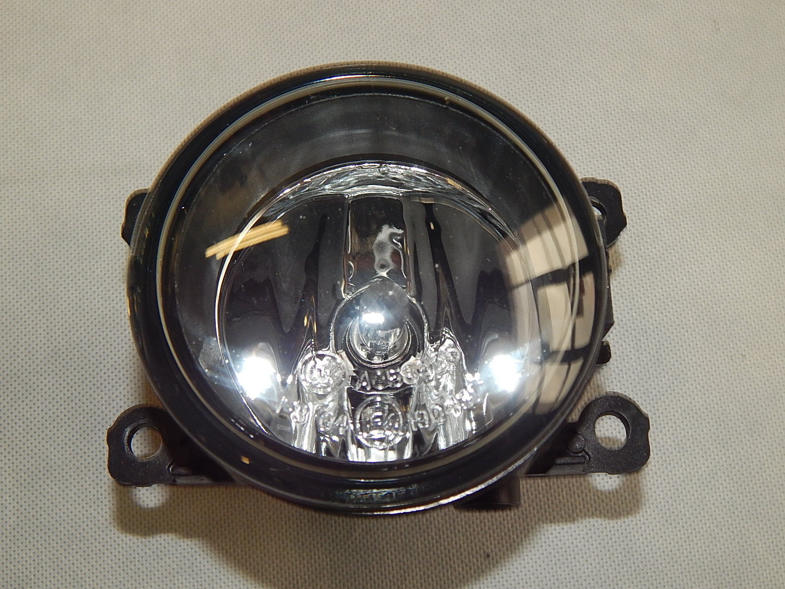 Mitsubishi 8321A748 MLHOVÉ SVĚTLO PRAVÉ PŘEDNÍ 8321A748 MITSUBISHI ...