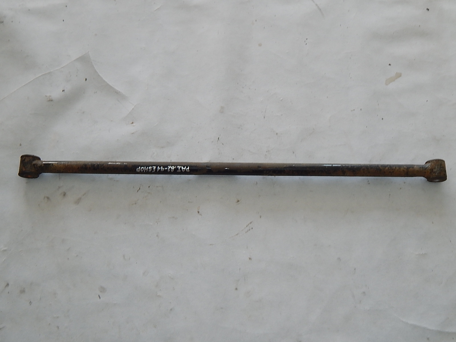 Mitsubishi MB584021 PODÉLNÁ VÝKYVNÁ TYČ ZADNÍ NÁPRAVY MB584021 ...